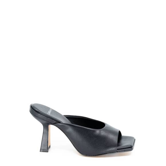 Carrano | Shoes | New Carrano Kenia High Heel In Black | Poshmark